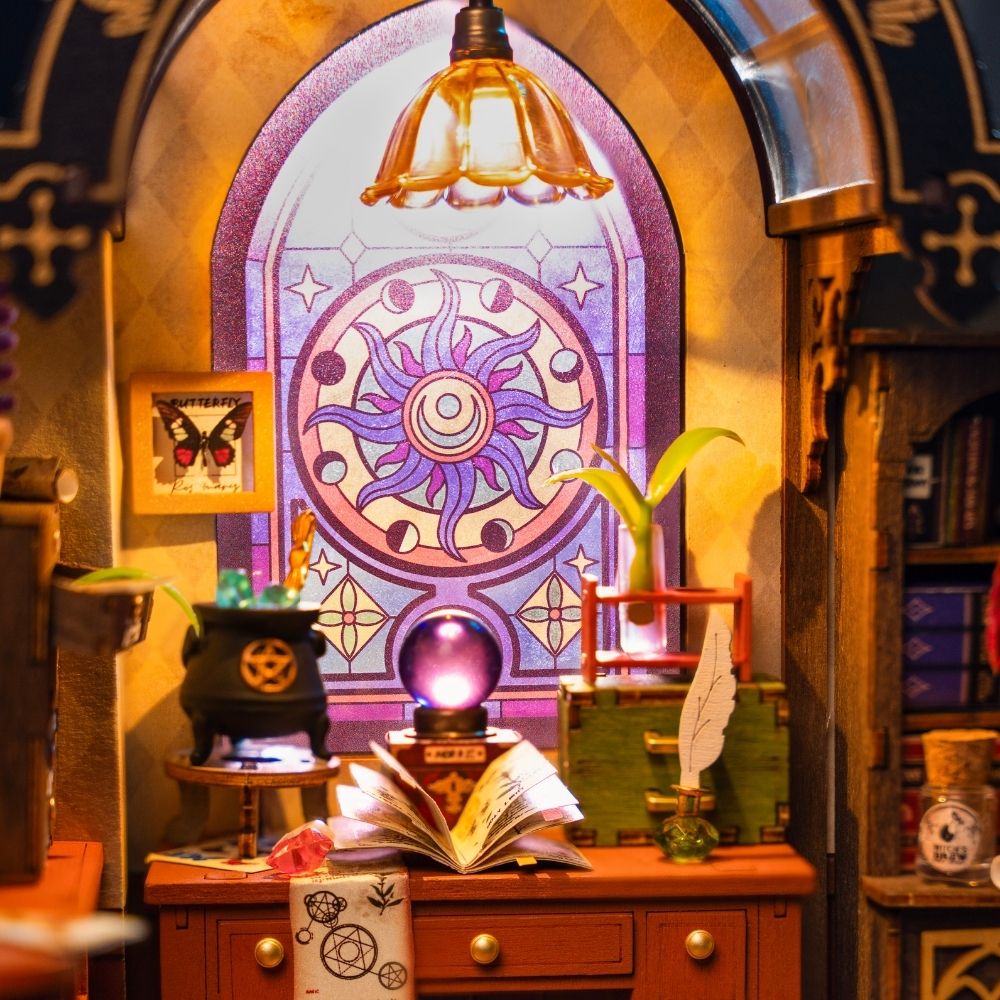 Miniature House - The Magic Study – Figured'Art