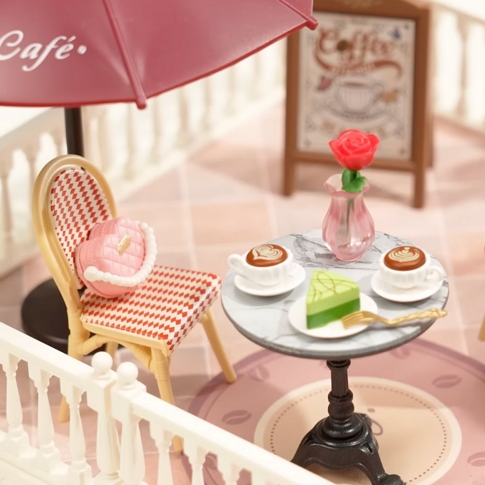 Miniature House - Chic Café Terrace – Figured'Art