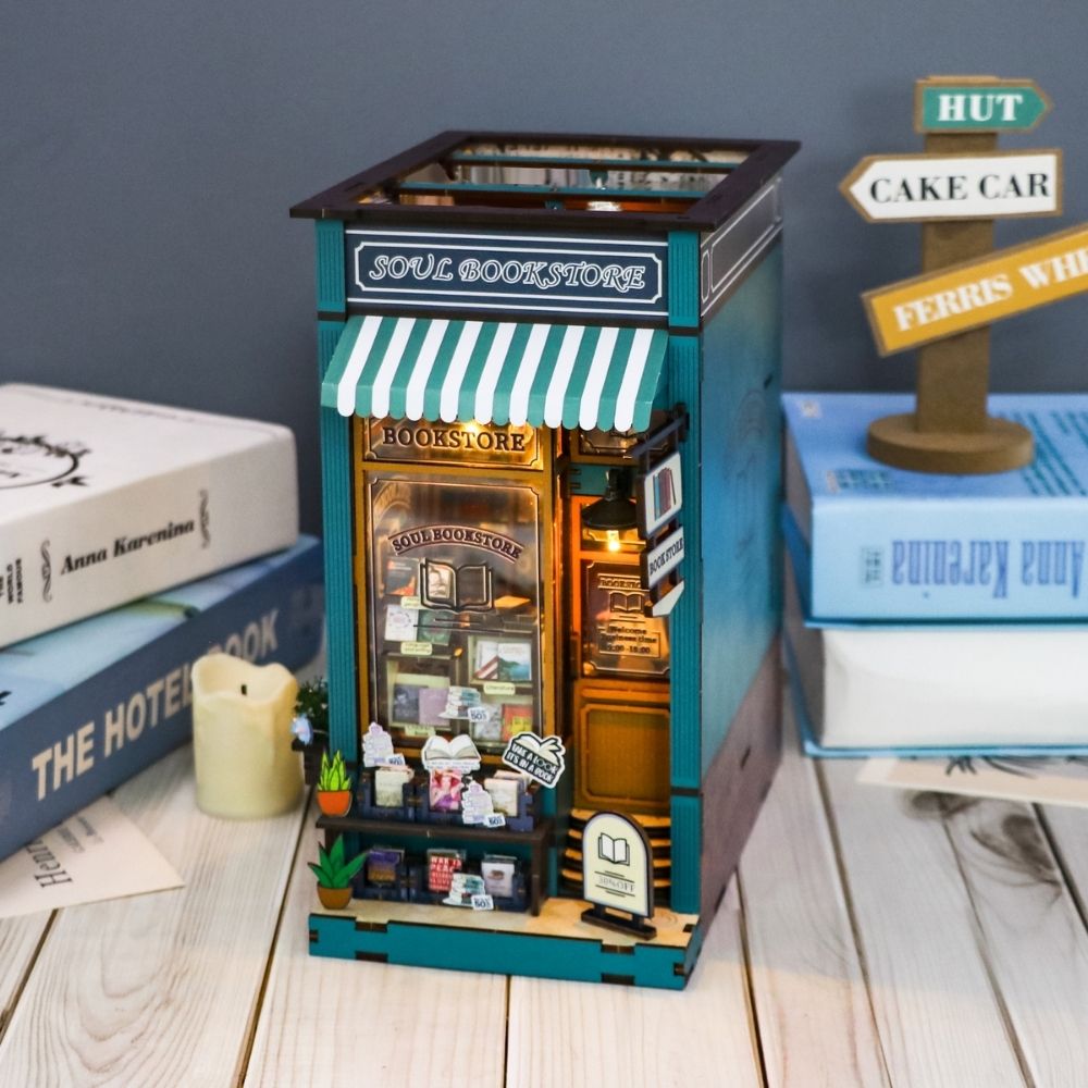 DIY Book Nook Kit - Soul Bookstore – Figured'Art